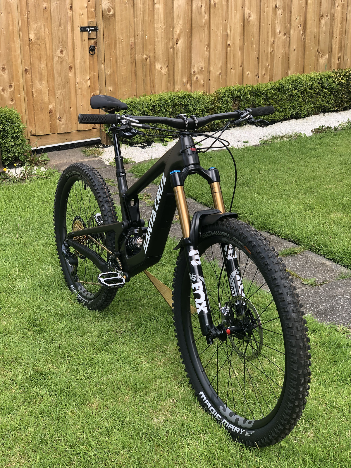 Santa Cruz Nomad 6 - rich.gardiner's Bike Check - Vital MTB