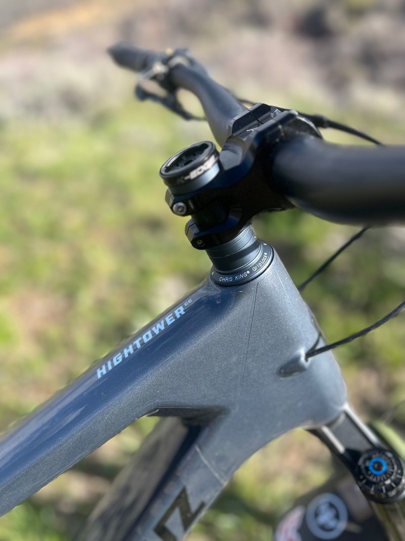 Santa Cruz Hightower - ProjectMayhem's Bike Check - Vital MTB