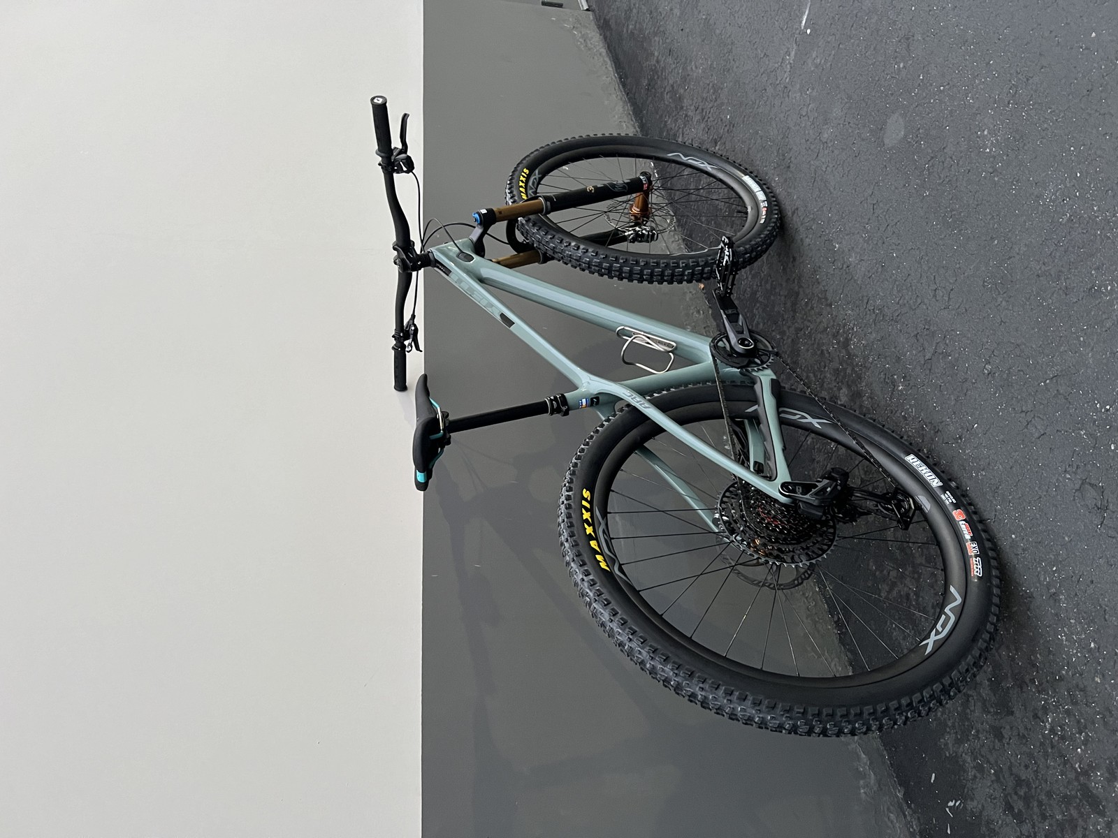 2024 Custom Yeti ARC T3 - BikeCo.com's Bike Check - Vital MTB