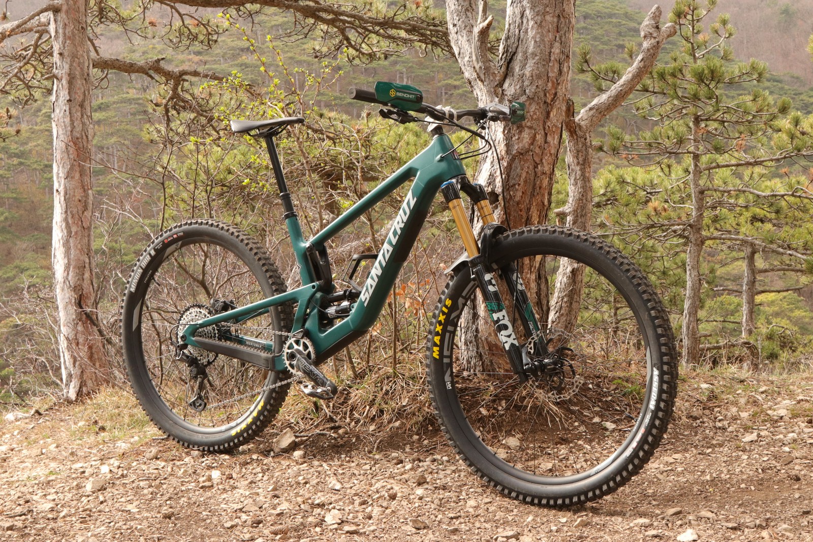 HIGHTOWER CUSTOM BUILT - Emeric's Bike Check - Vital MTB