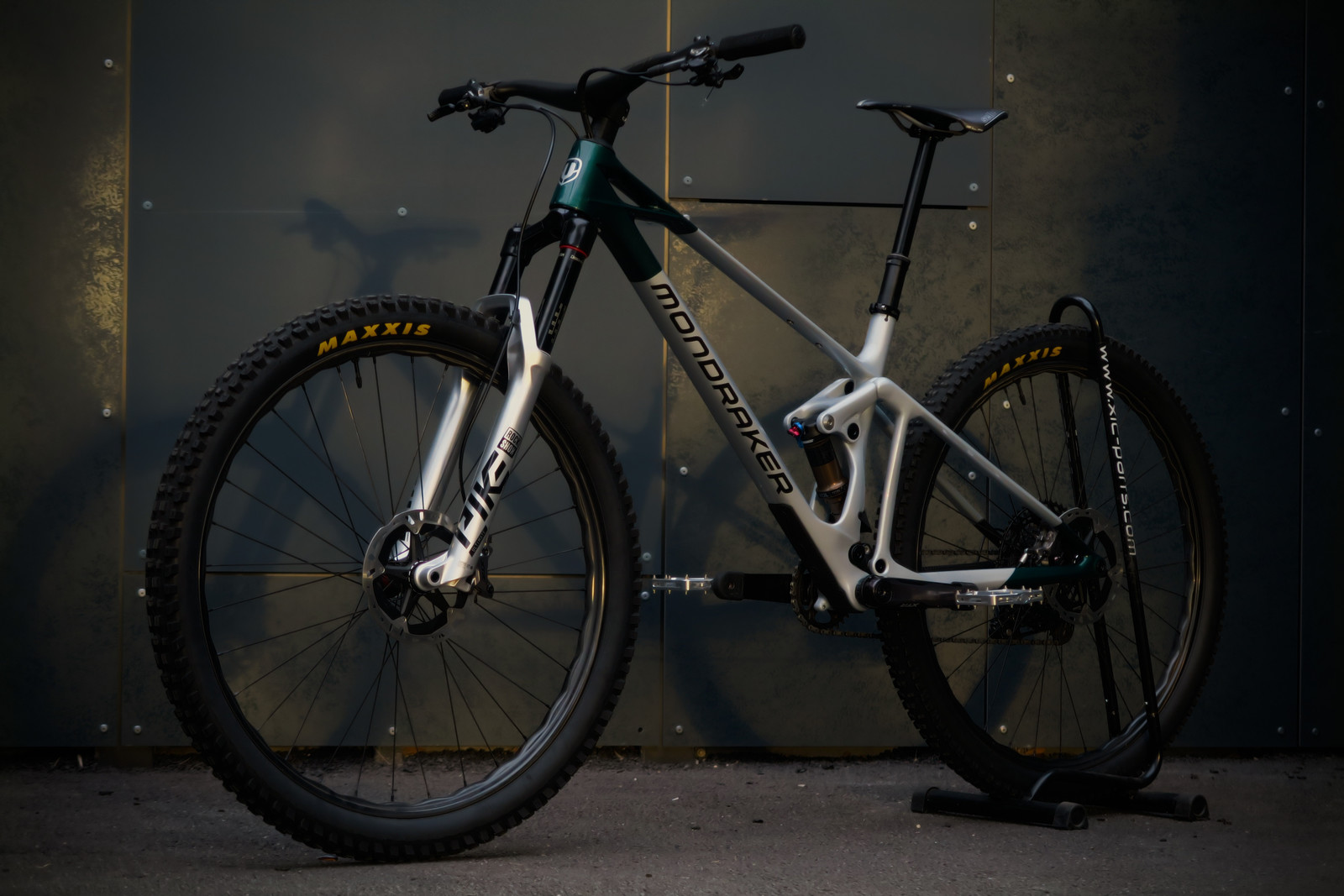Mondraker Raze RR SL Custom - Euskafreez's Bike Check - Vital MTB