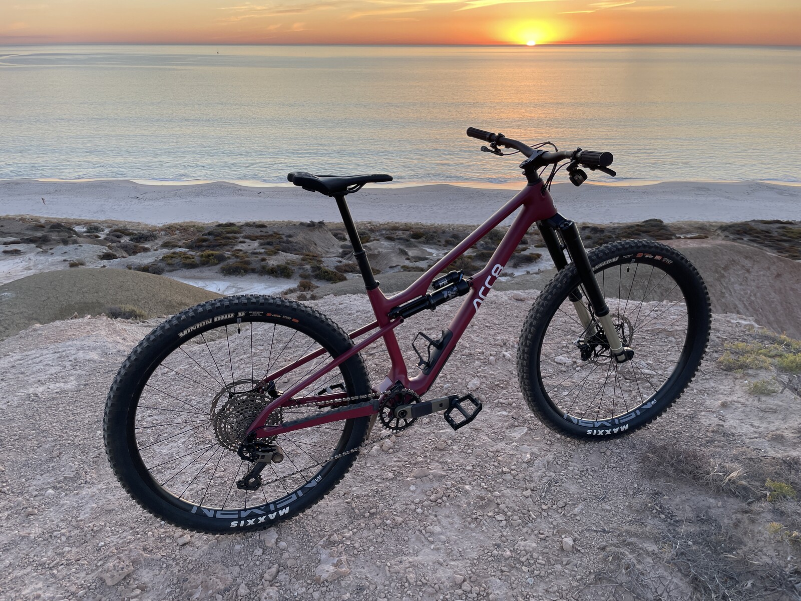 ARC8 Extra II AIR 160 / 160mm Intend / Ingrid / NEWMEN / Formula custom ...