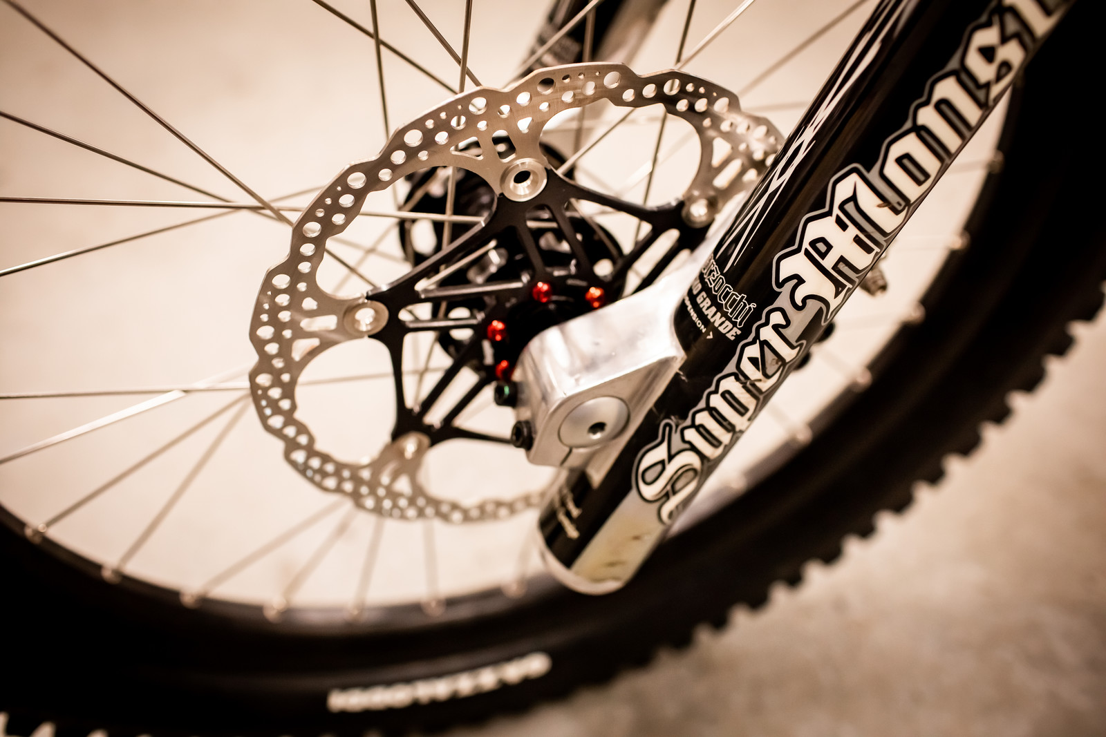 The Ultimate Huck Machine- Canfield Fatty Fat - Inspiron's Bike Check ...