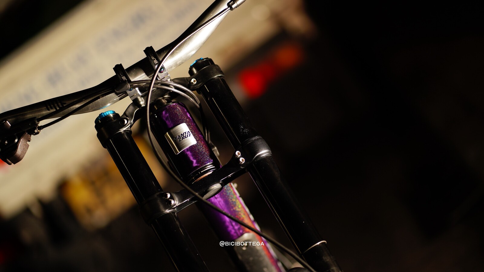 Santa Cruz V10 CC Custom Painted - jackyGTR's Bike Check - Vital MTB