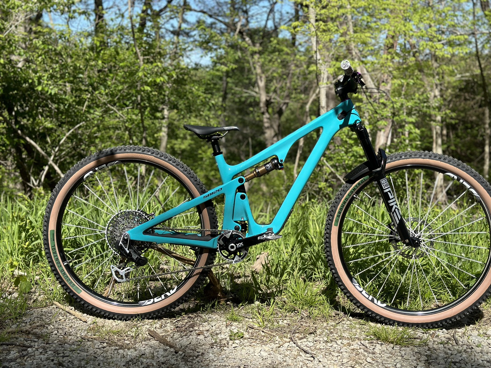 Yeti SB120 Turq - Custom - Shred KC's Bike Check - Vital MTB