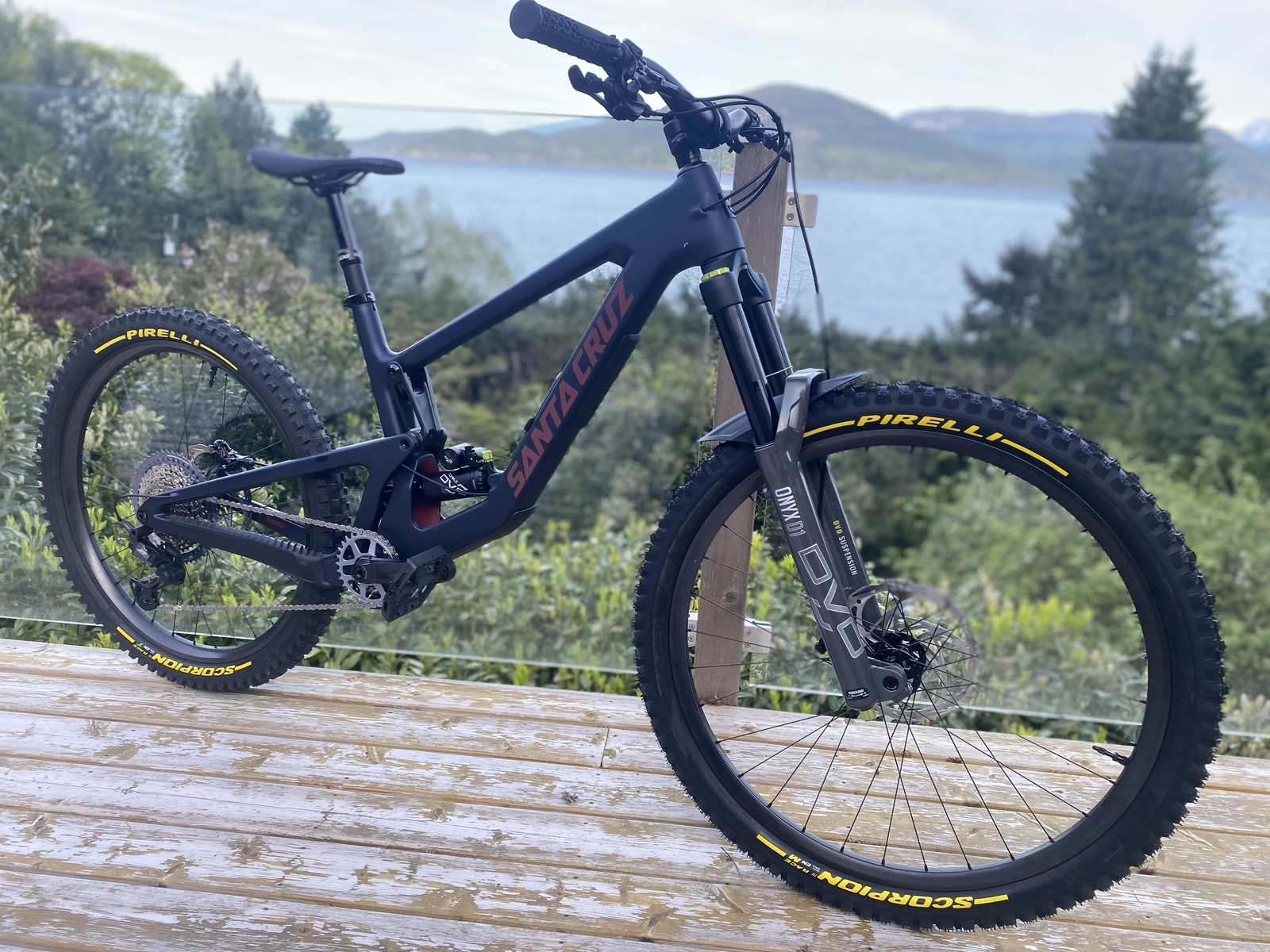 Santa Cruz Nomad 6 CC Custom Build - covekid's Bike Check - Vital MTB