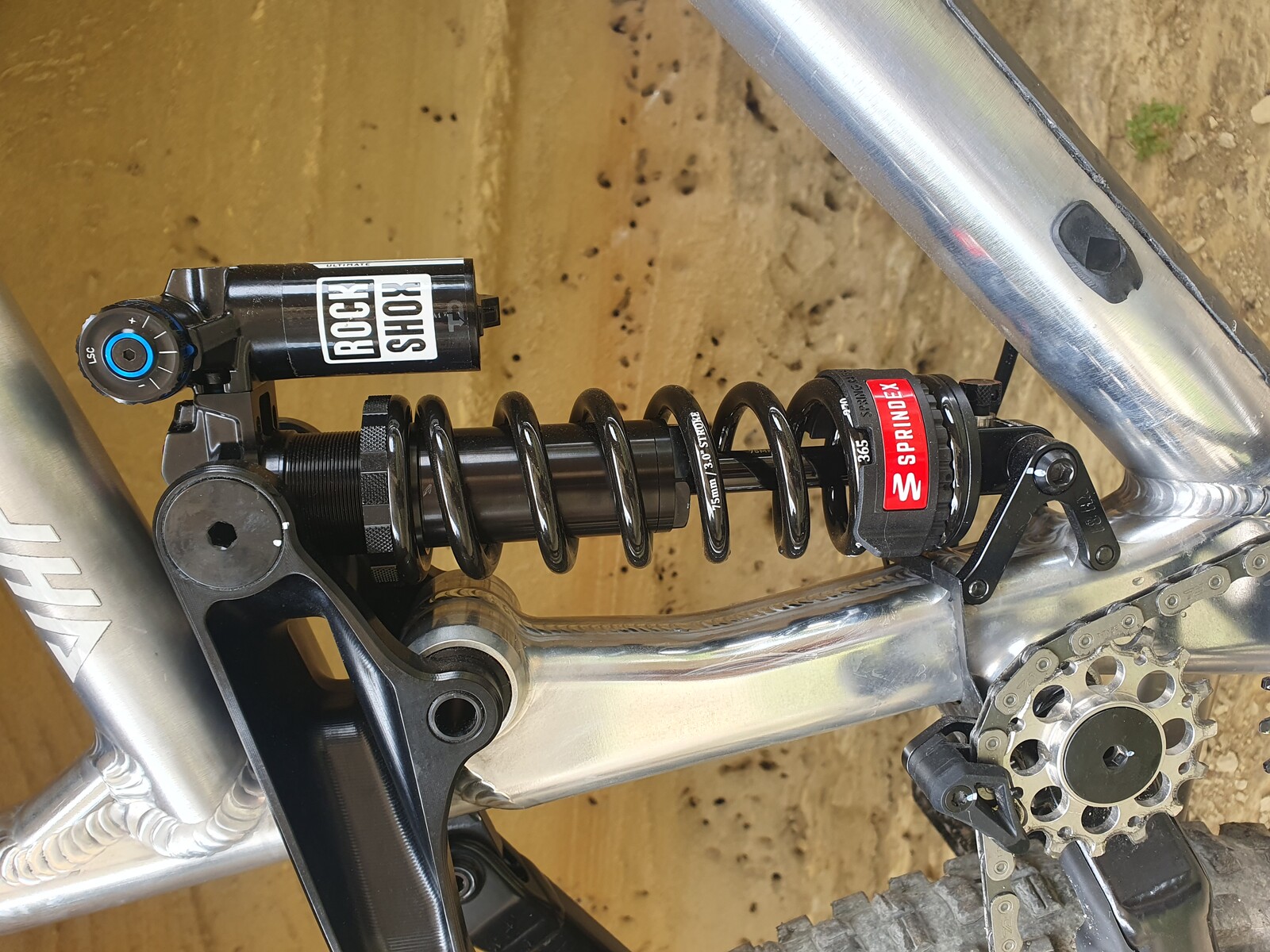 Kavenz VHP 20 (leverage+rocker on a vhp18) - dom's Bike Check - Vital MTB