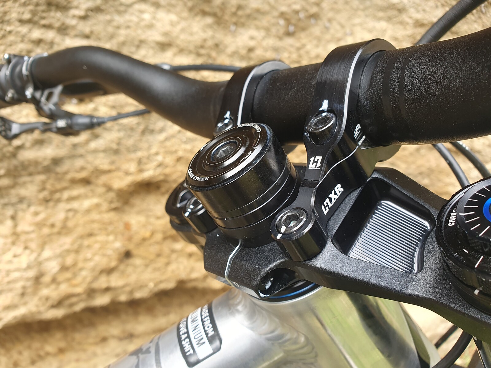 Kavenz VHP 20 (leverage+rocker on a vhp18) - dom's Bike Check - Vital MTB