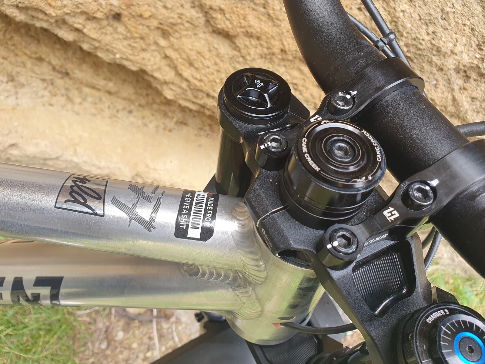 Kavenz VHP 20 (leverage+rocker on a vhp18) - dom's Bike Check - Vital MTB