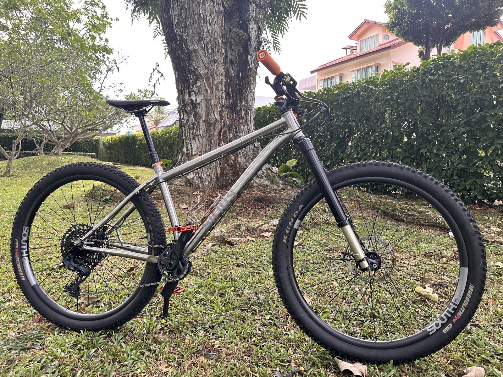 Almost Dream Build Sirius S6 Ti - Funn Dom's Bike Check - Vital MTB