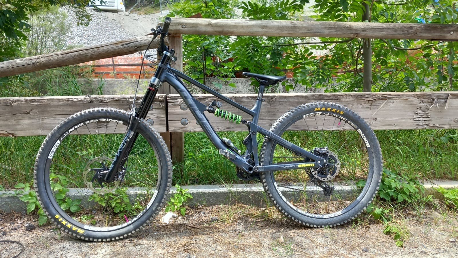 MDE DAMPER HYBRID Enduro/Freeride - chiccosacco's Bike Check - Vital MTB