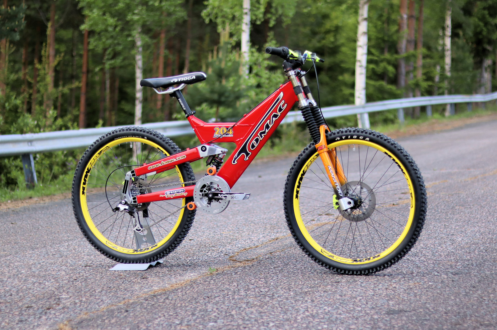 Tomac Lawwill 1998 - John Tomac race bike replica - Dami's Bike Check ...