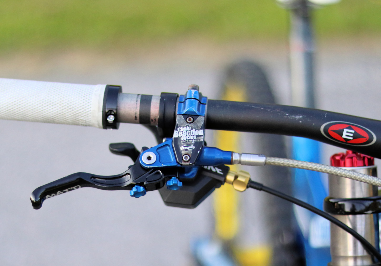 Intense M9 Proto - Matti Lehikoinen's CRC Intense 2010 team bike - Dami's Bike Check - Vital MTB