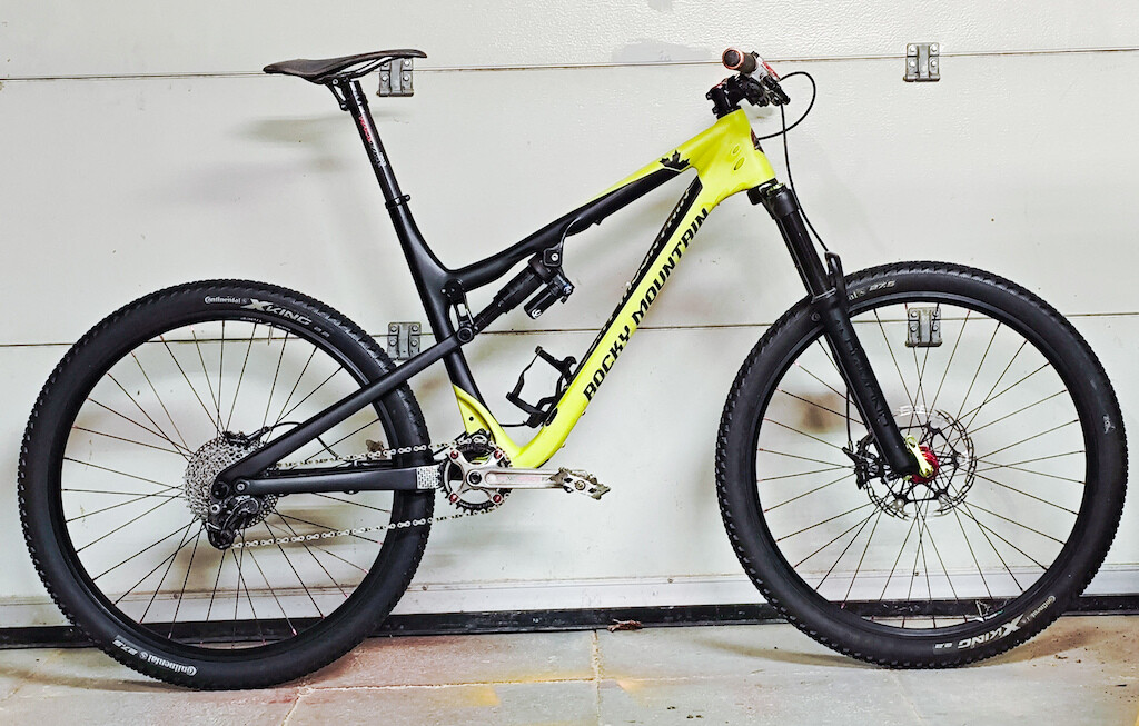 2015 Rocky Mountain Thunderbolt 799 custom paint - zonoskar's Bike ...