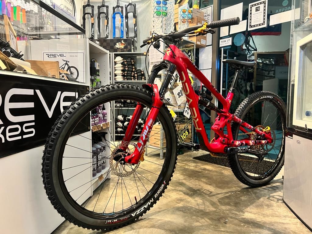 Revel Rail 29 In Anger! - Robin_Custombikeco's Bike Check - Vital MTB