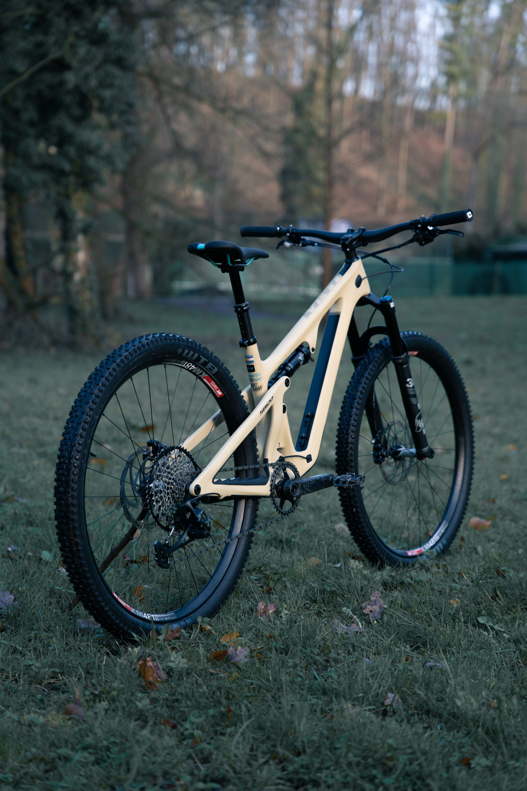 Yeti SB120 WonderFull Edition - Adam_Homolka's Bike Check - Vital MTB