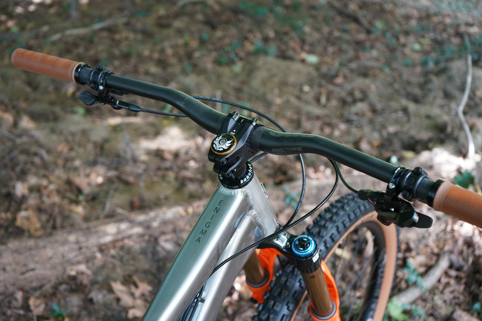 Banshee Enigma Custom Build - MannySaggio's Bike Check - Vital MTB
