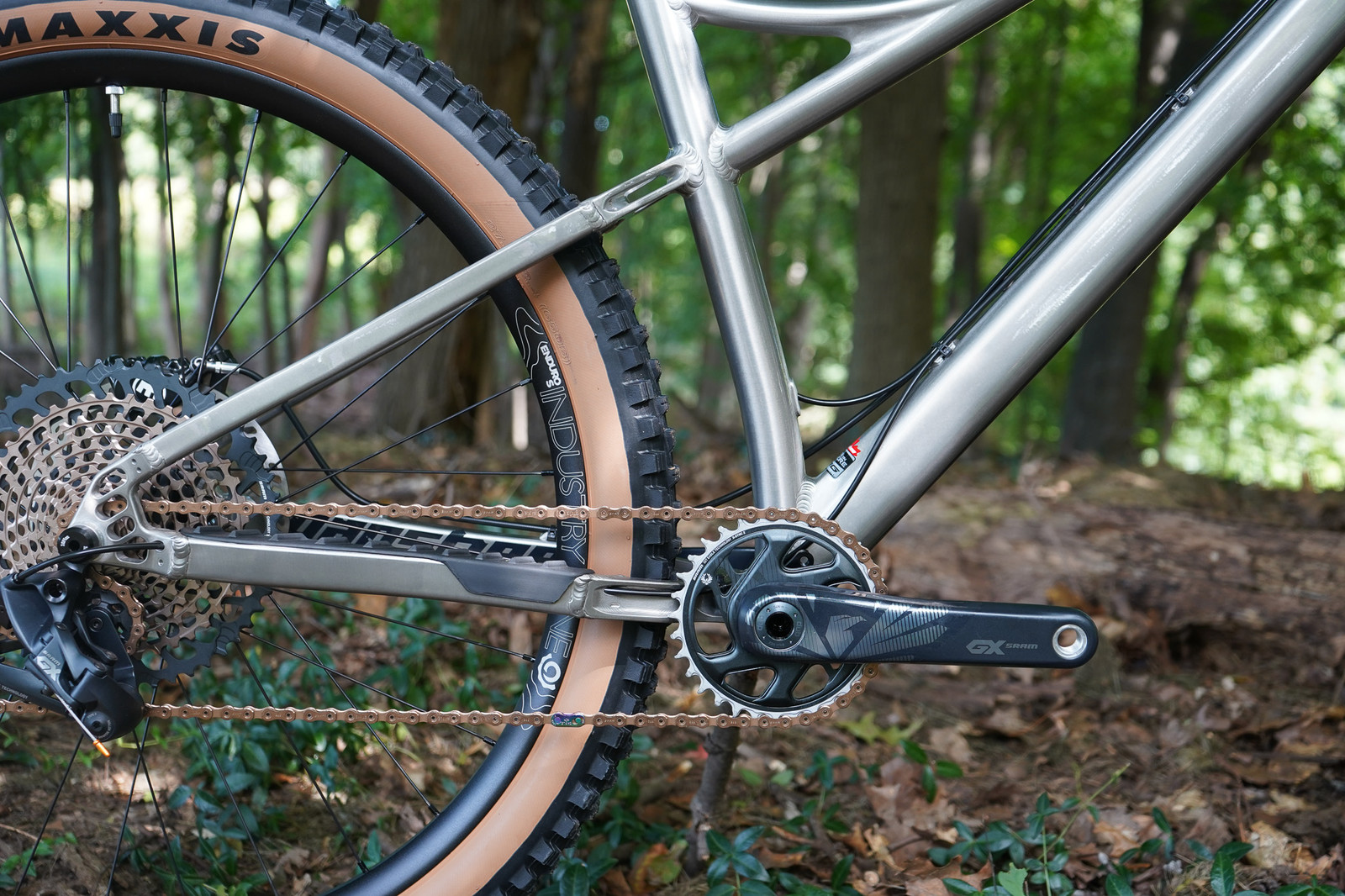 Banshee Enigma Custom Build - MannySaggio's Bike Check - Vital MTB