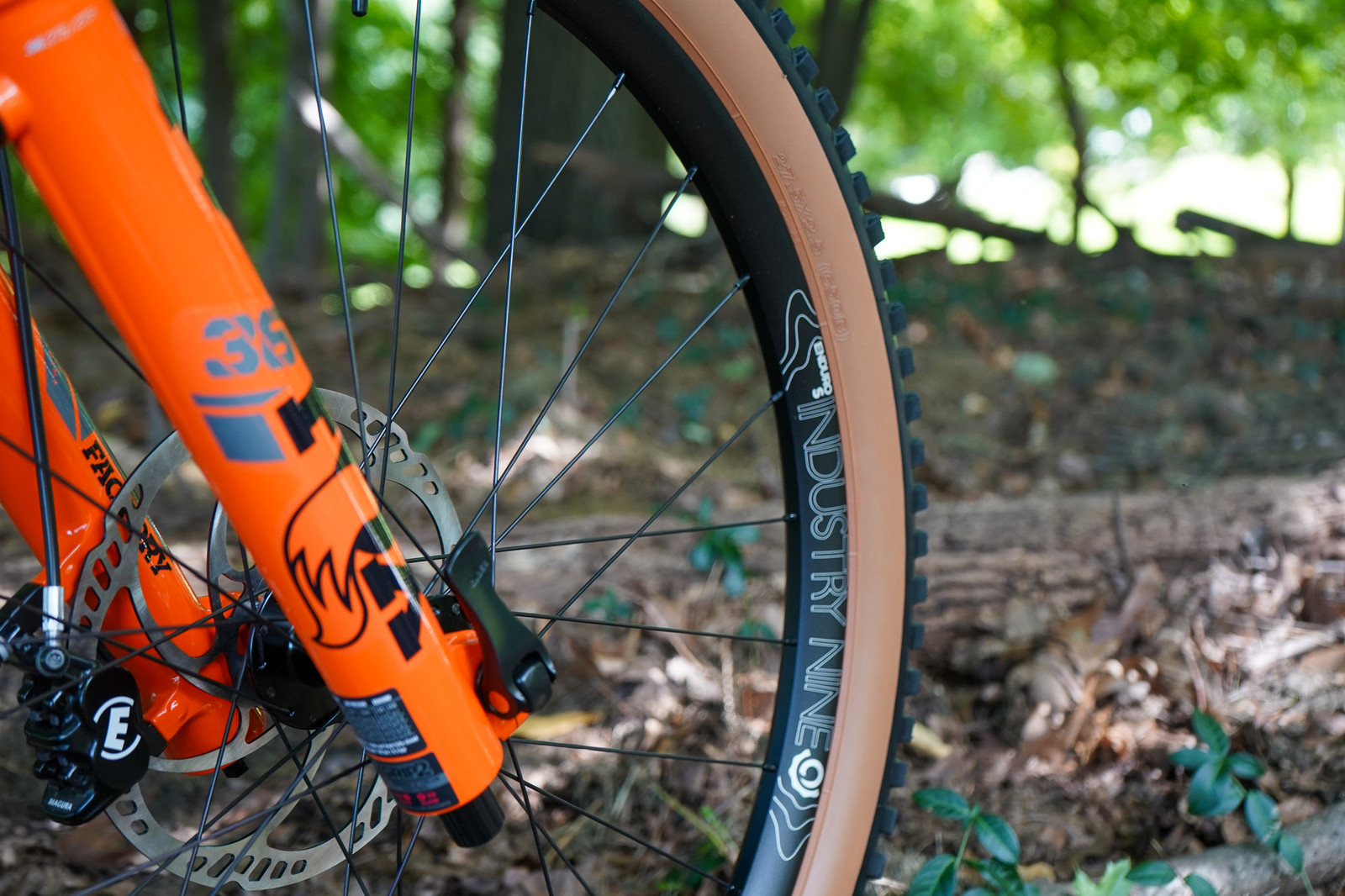 Banshee Enigma Custom Build - MannySaggio's Bike Check - Vital MTB