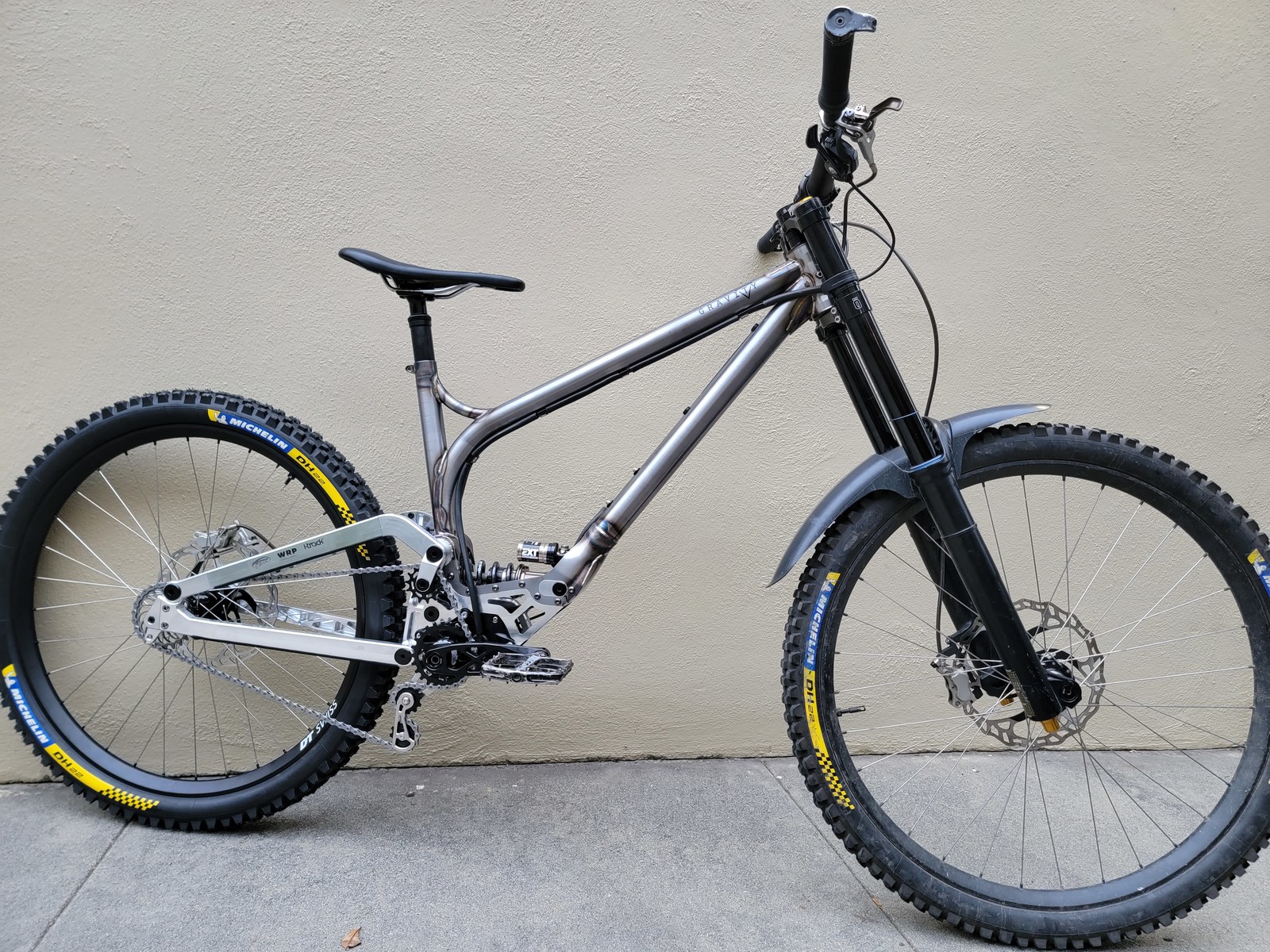 Trinity Gravity - charlietelesco's Bike Check - Vital MTB