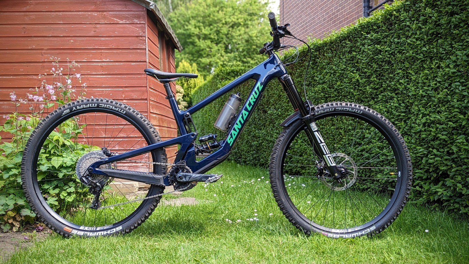 Santa Cruz Megatower CC V2 - Lance2012's Bike Check - Vital MTB