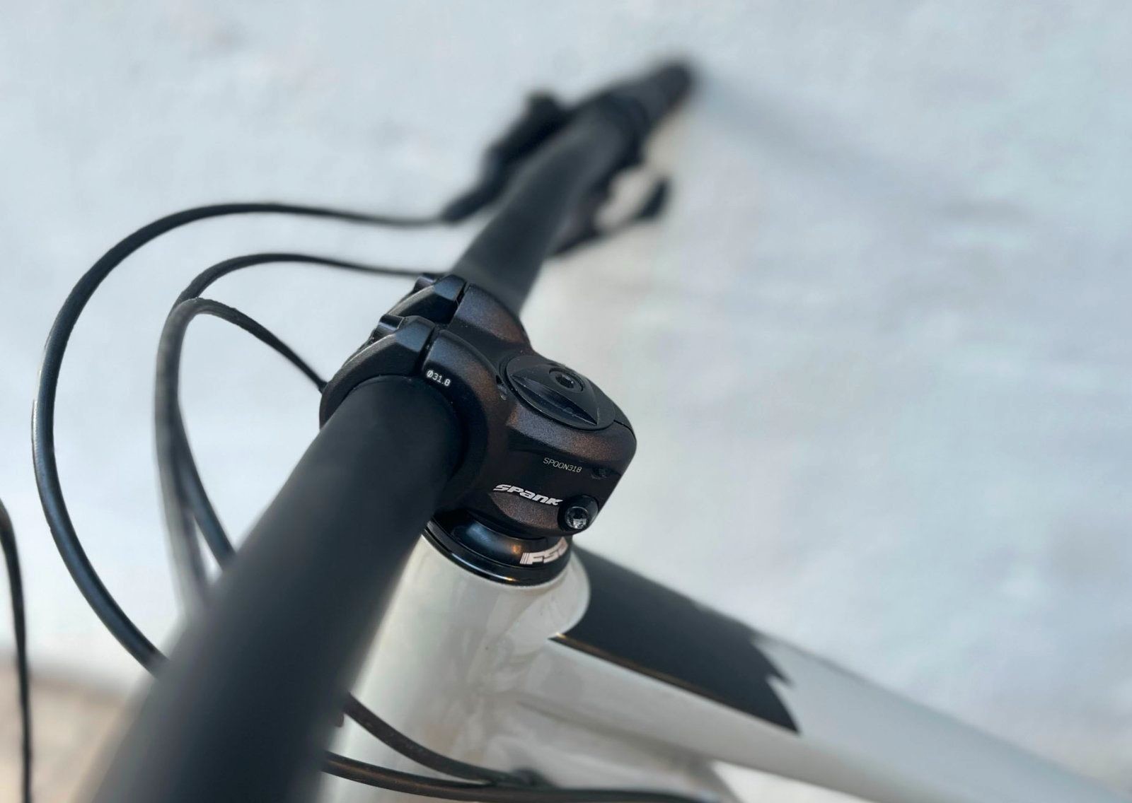 Marin Hawk Hill Slopeduro/ Jibb Bike - jo's Bike Check - Vital MTB