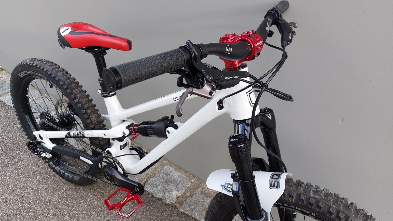 COMMENCAL Clash V2 20" custom - Literide's Bike Check - Vital MTB