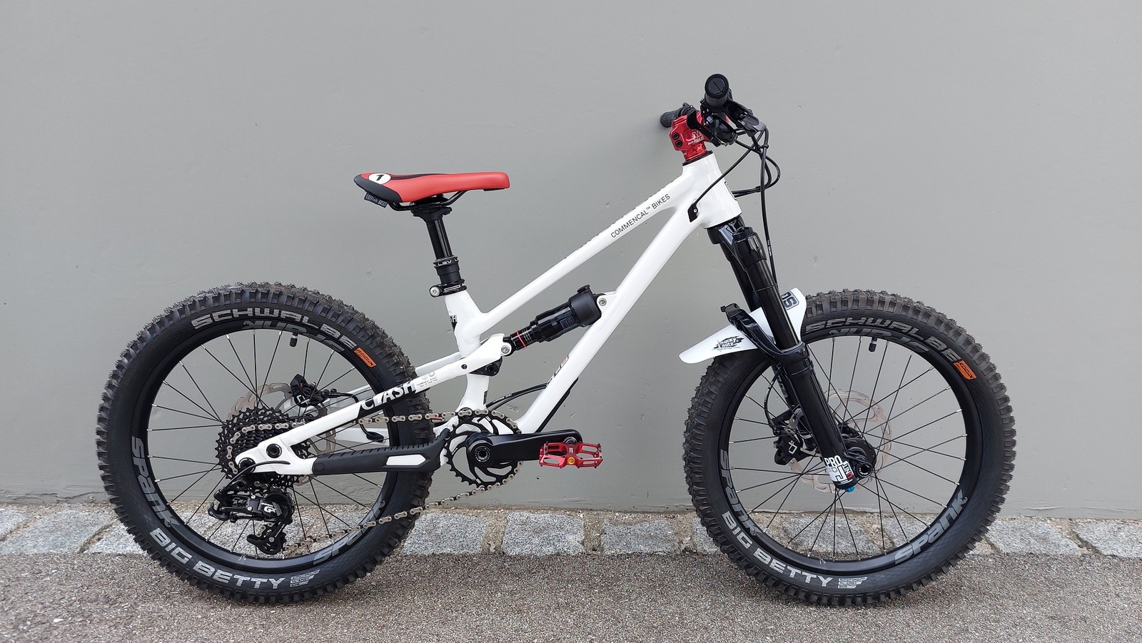 COMMENCAL Clash V2 20" custom - Literide's Bike Check - Vital MTB