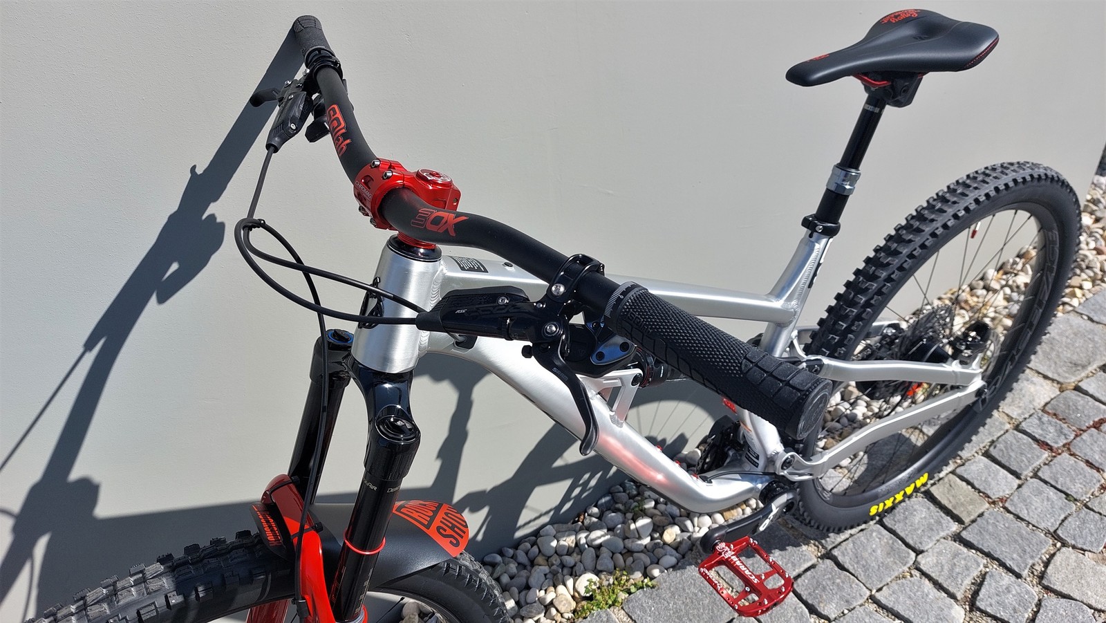 SALSA Cassidy Custom build En[joy]duro - Literide's Bike Check - Vital MTB