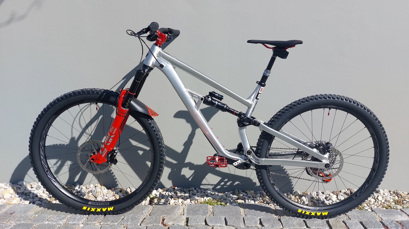 SALSA Cassidy Custom build En[joy]duro - Literide's Bike Check - Vital MTB
