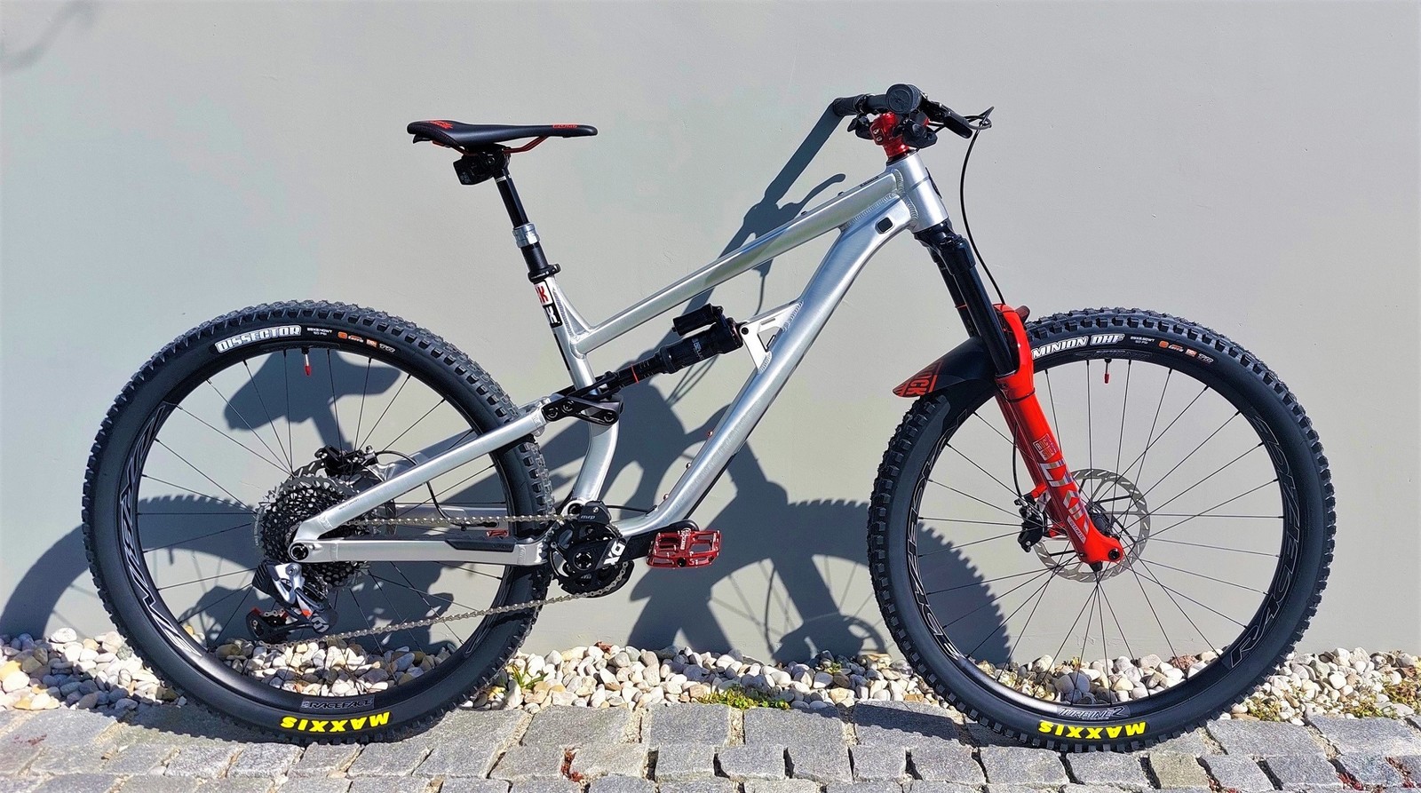 SALSA Cassidy Custom build En[joy]duro - Literide's Bike Check - Vital MTB