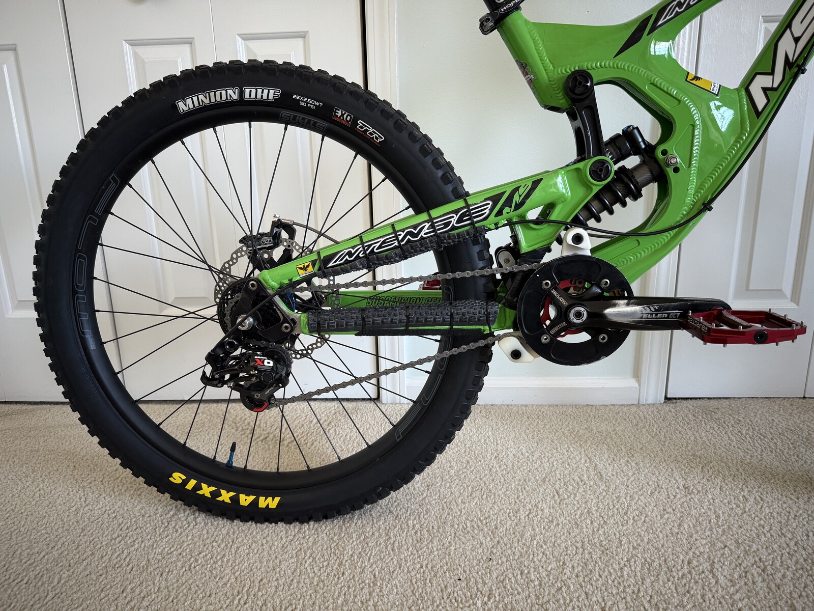 Intense M9 WC - Hazmat's Bike Check - Vital MTB