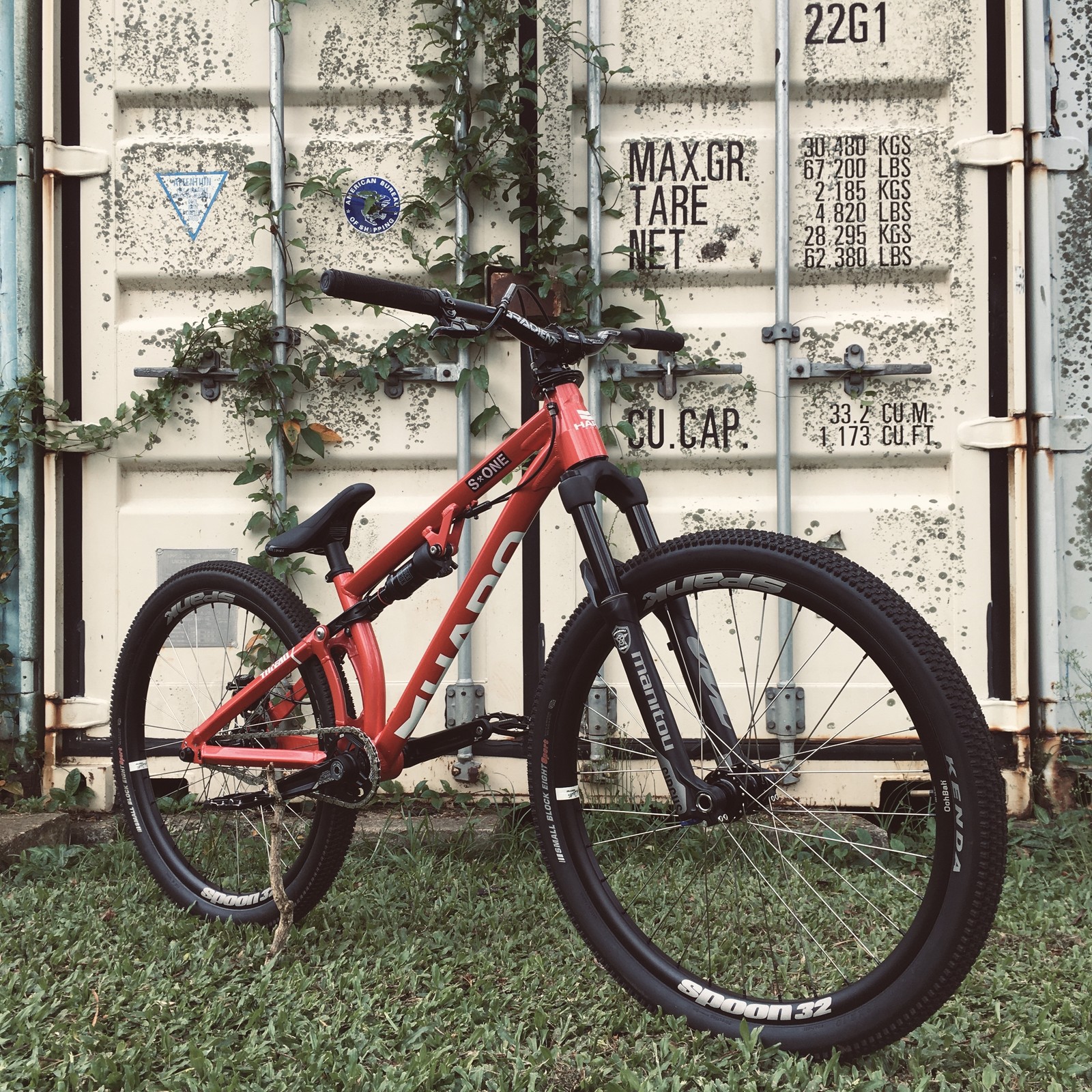 Haro Thread Slopestyle - REYN4130's Bike Check - Vital MTB