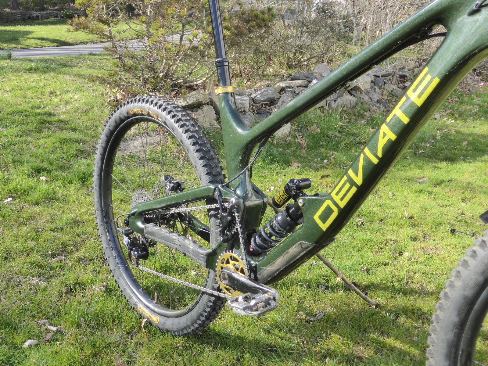 Deviate Claymore - sixfour's Bike Check - Vital MTB