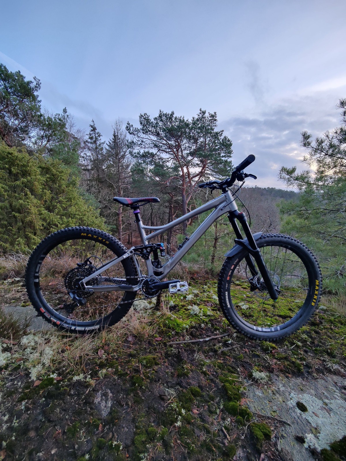 Banshee Rune V3.2 2022 - Gatesaver's Bike Check - Vital MTB