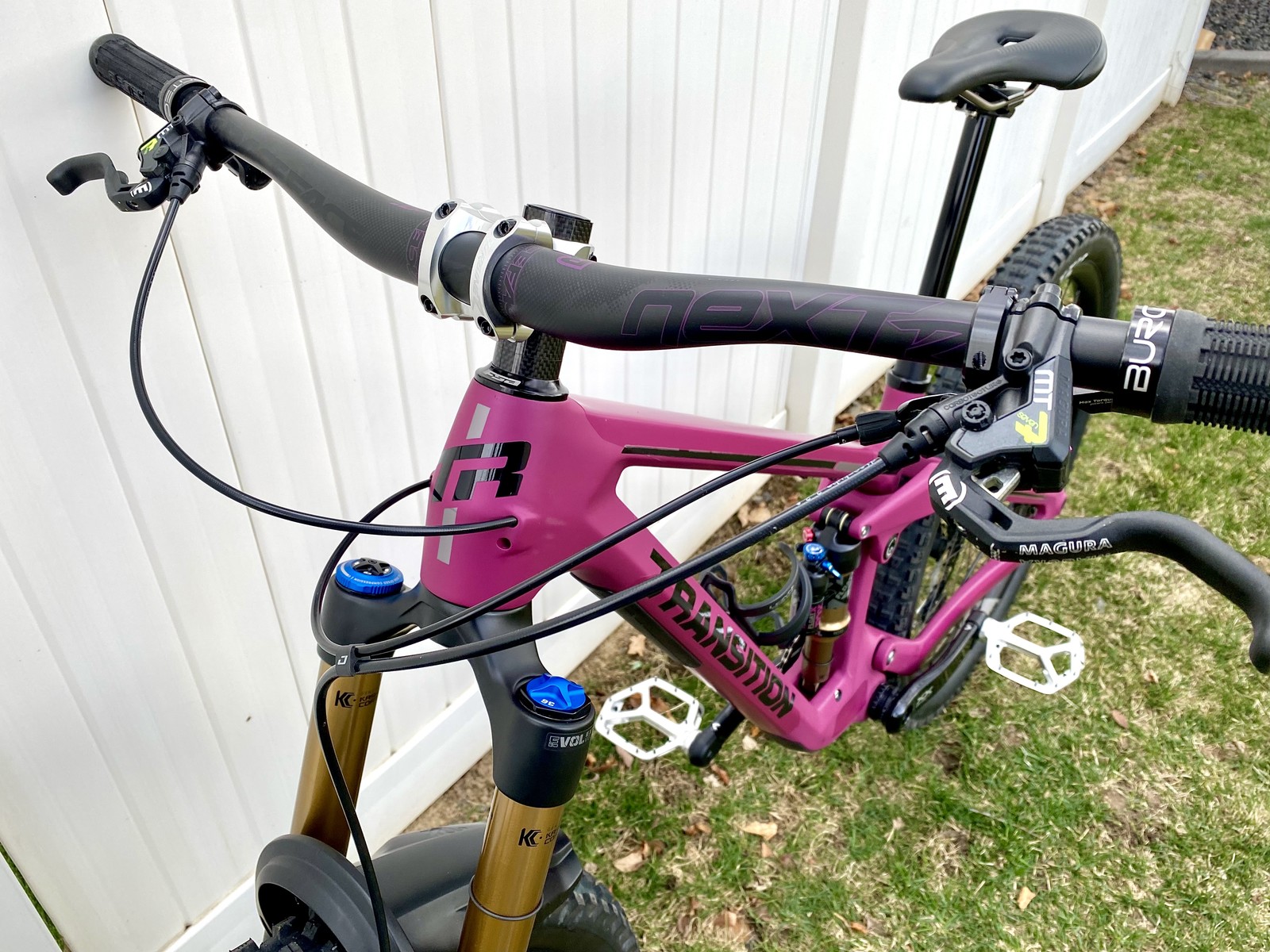 Custom 23 Transition Smuggler - ShaneB's Bike Check - Vital MTB