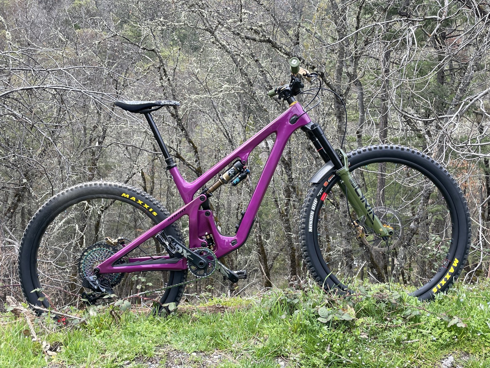 Sangria Yeti SB140LR - custom build - Trevin's Bike Check - Vital MTB