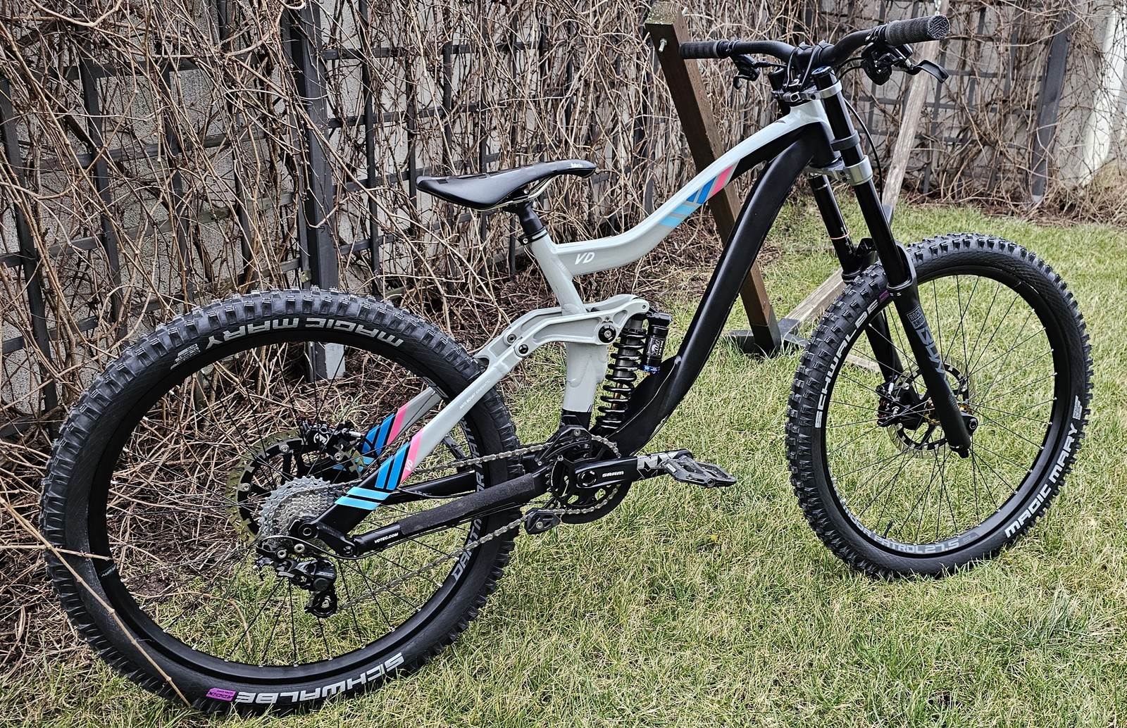 Votec VD - TheOutriders's Bike Check - Vital MTB