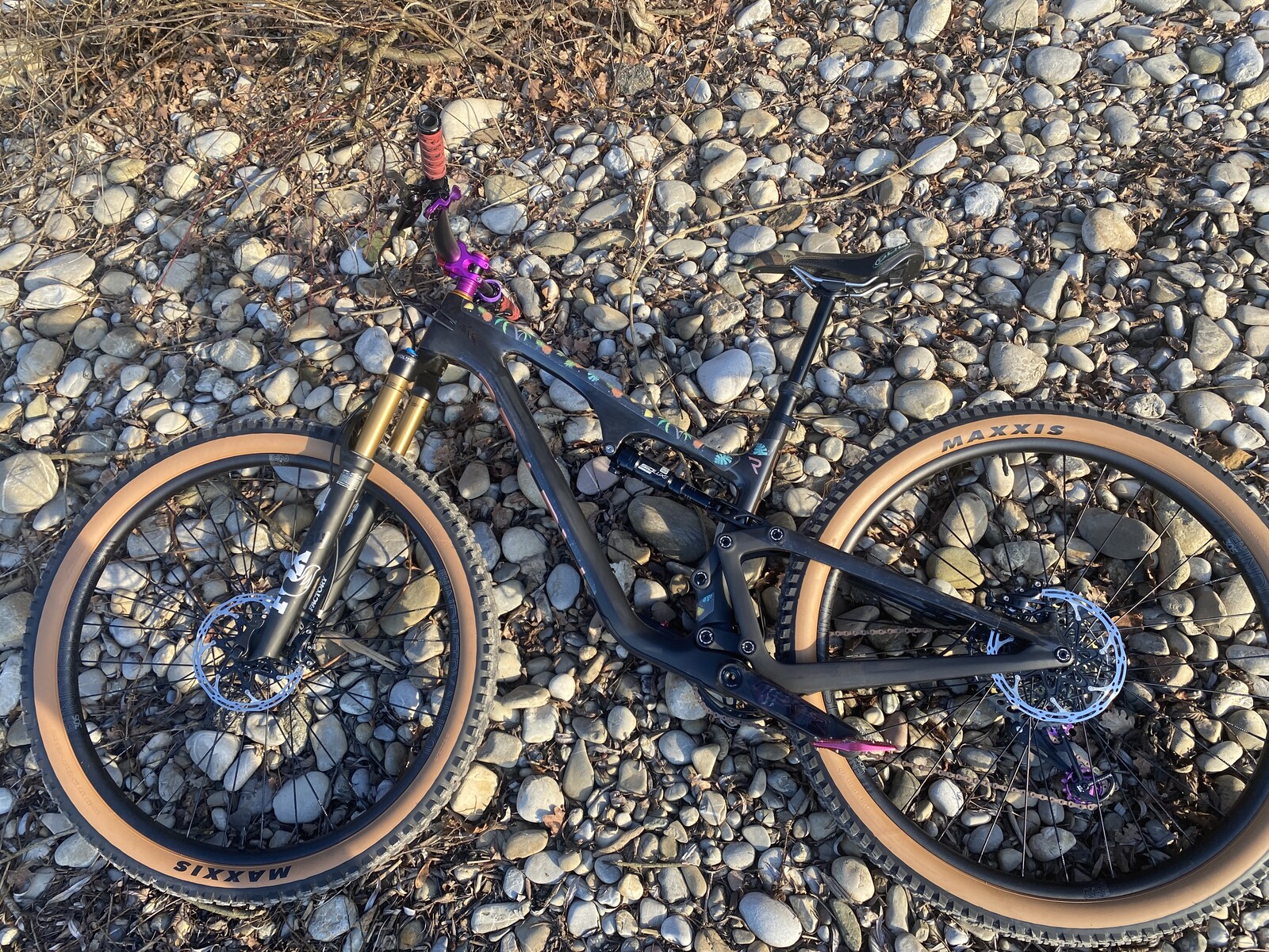 revel ranger v2 de la coal - francis42's Bike Check - Vital MTB