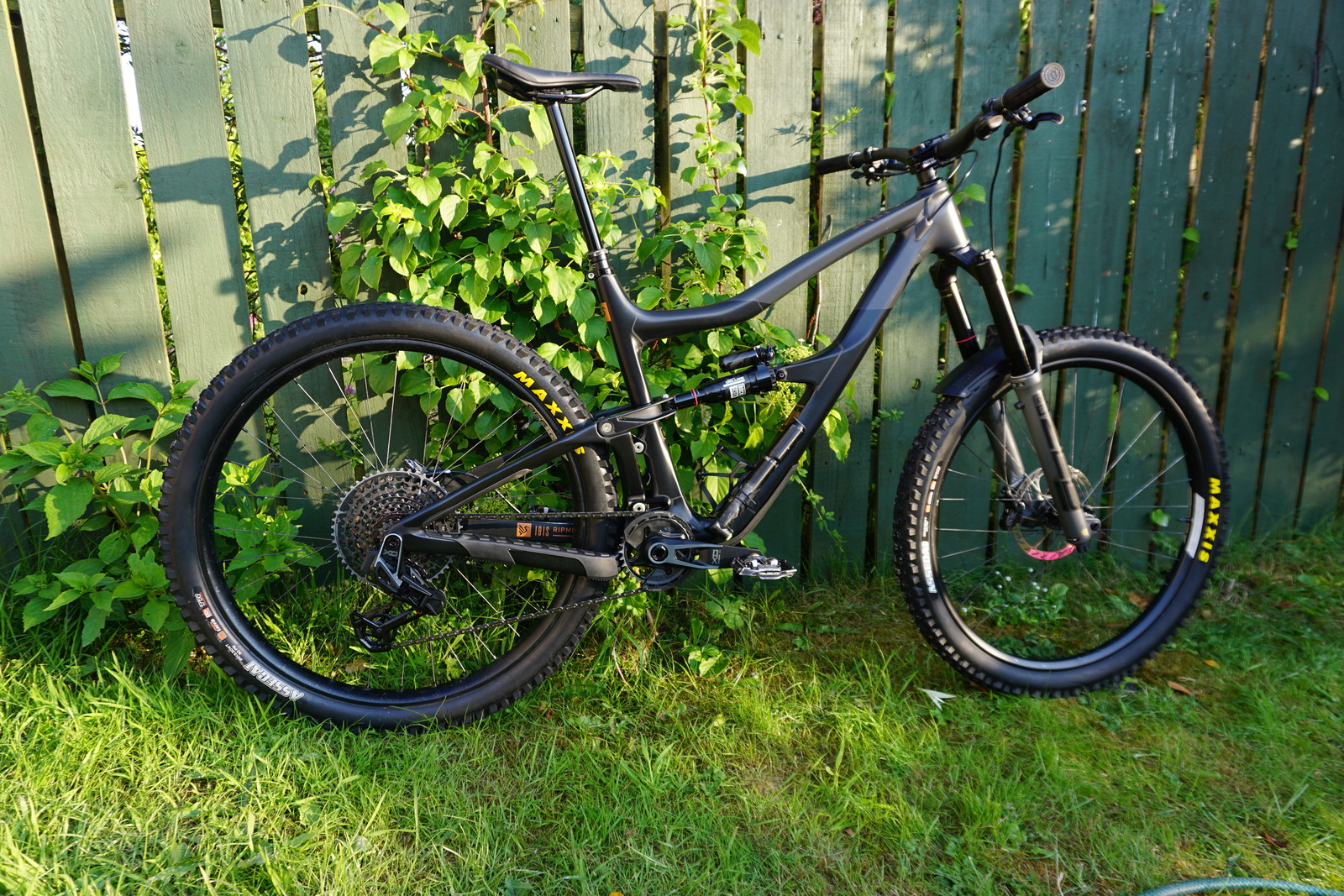 2023 Ibis Ripmo V2S - Daved88's Bike Check - Vital MTB
