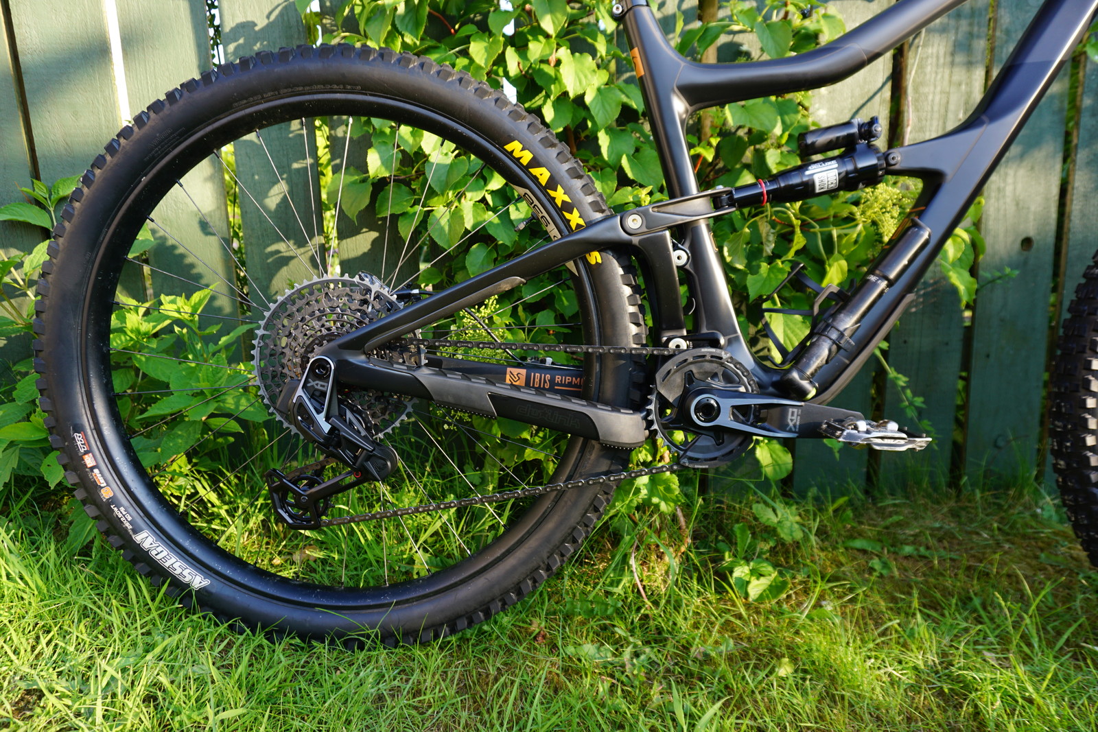 2023 Ibis Ripmo V2S - Daved88's Bike Check - Vital MTB