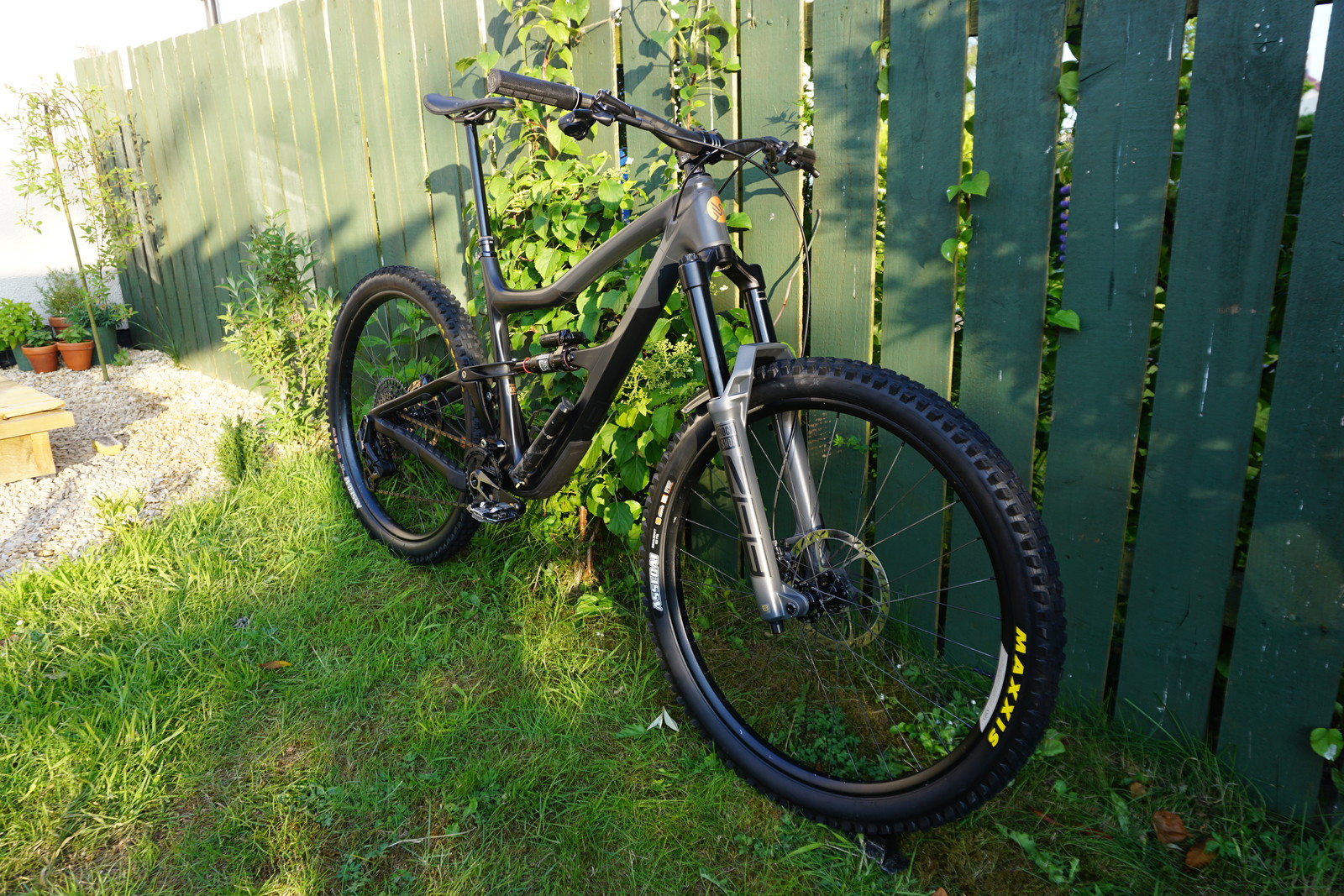 2023 Ibis Ripmo V2S - Daved88's Bike Check - Vital MTB