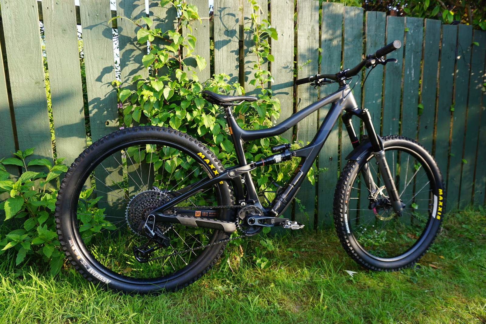 2023 Ibis Ripmo V2S - Daved88's Bike Check - Vital MTB