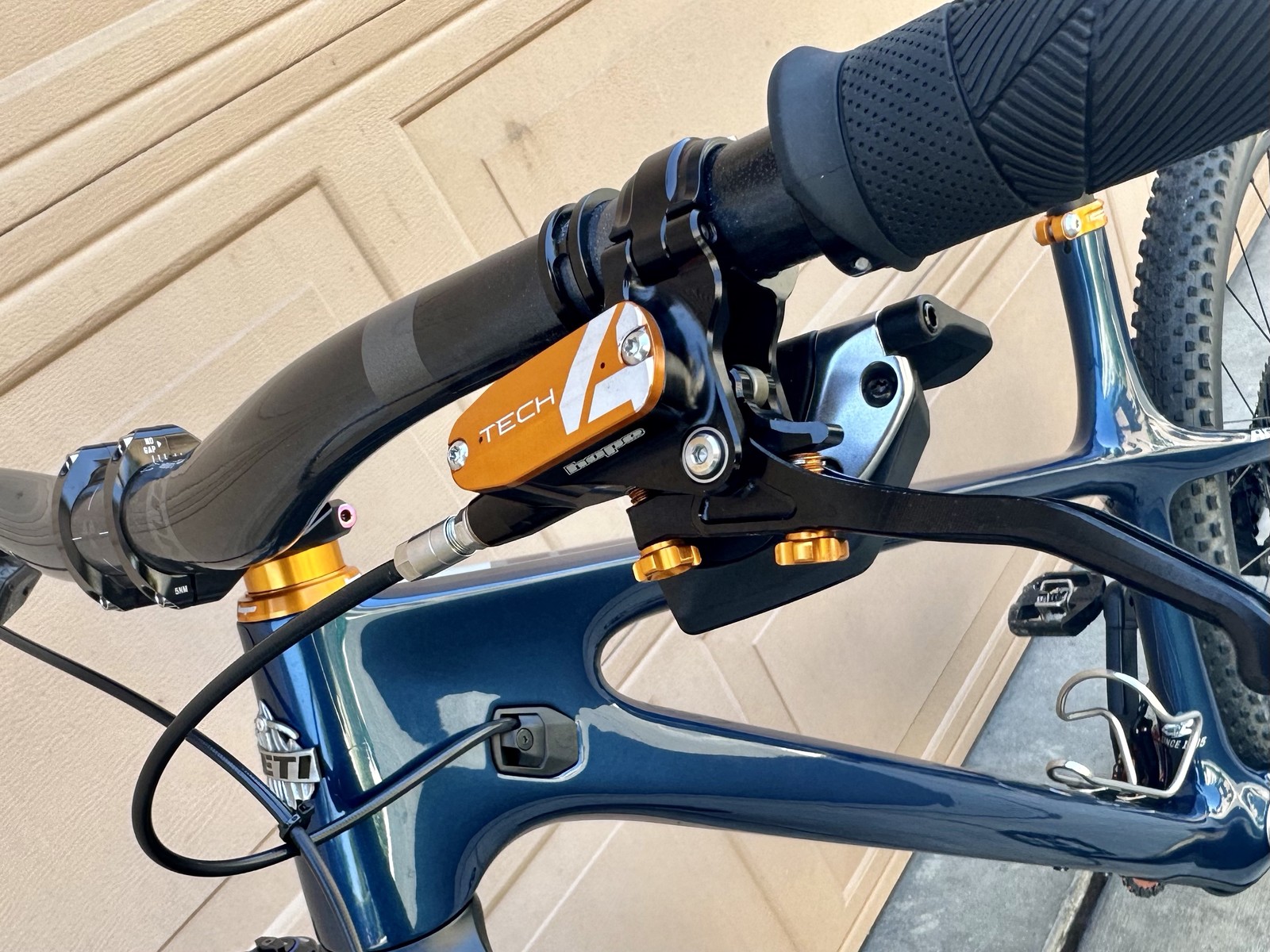 2023 Yeti Arc Dream Build - limey's Bike Check - Vital MTB