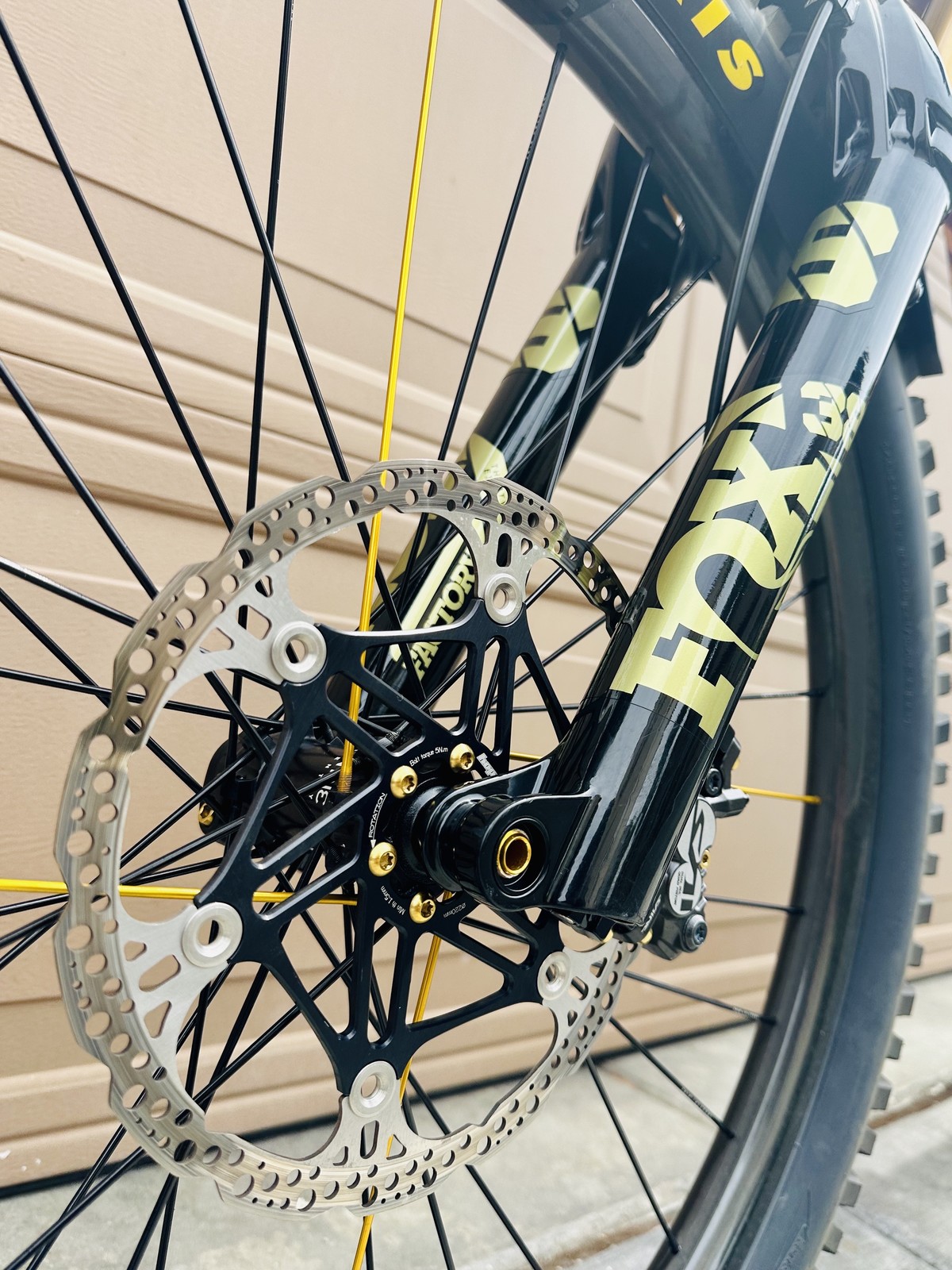 Enduro Ironman Edition - limey's Bike Check - Vital MTB