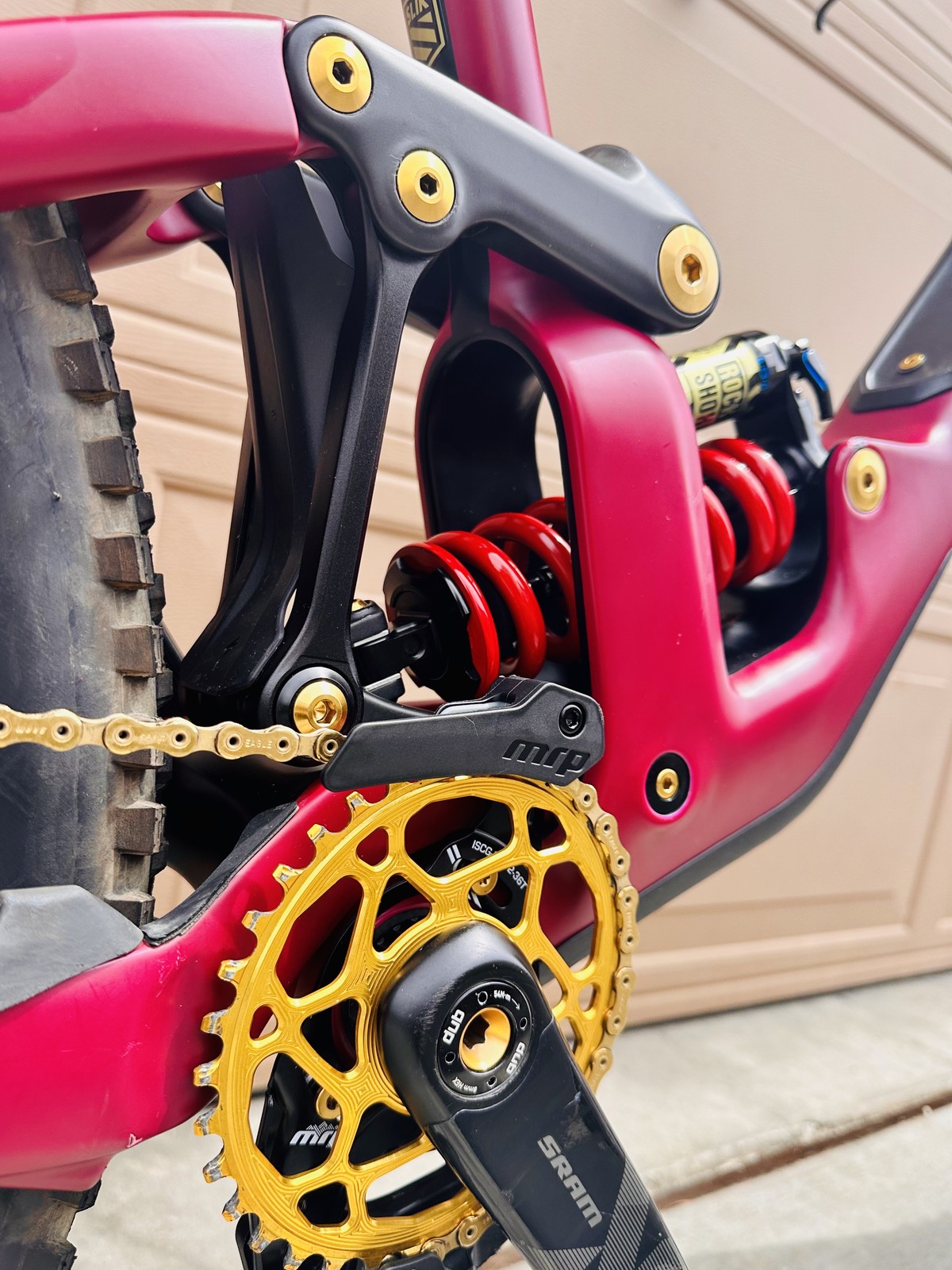 The Golden Rasberry - Custom Build - limey's Bike Check - Vital MTB