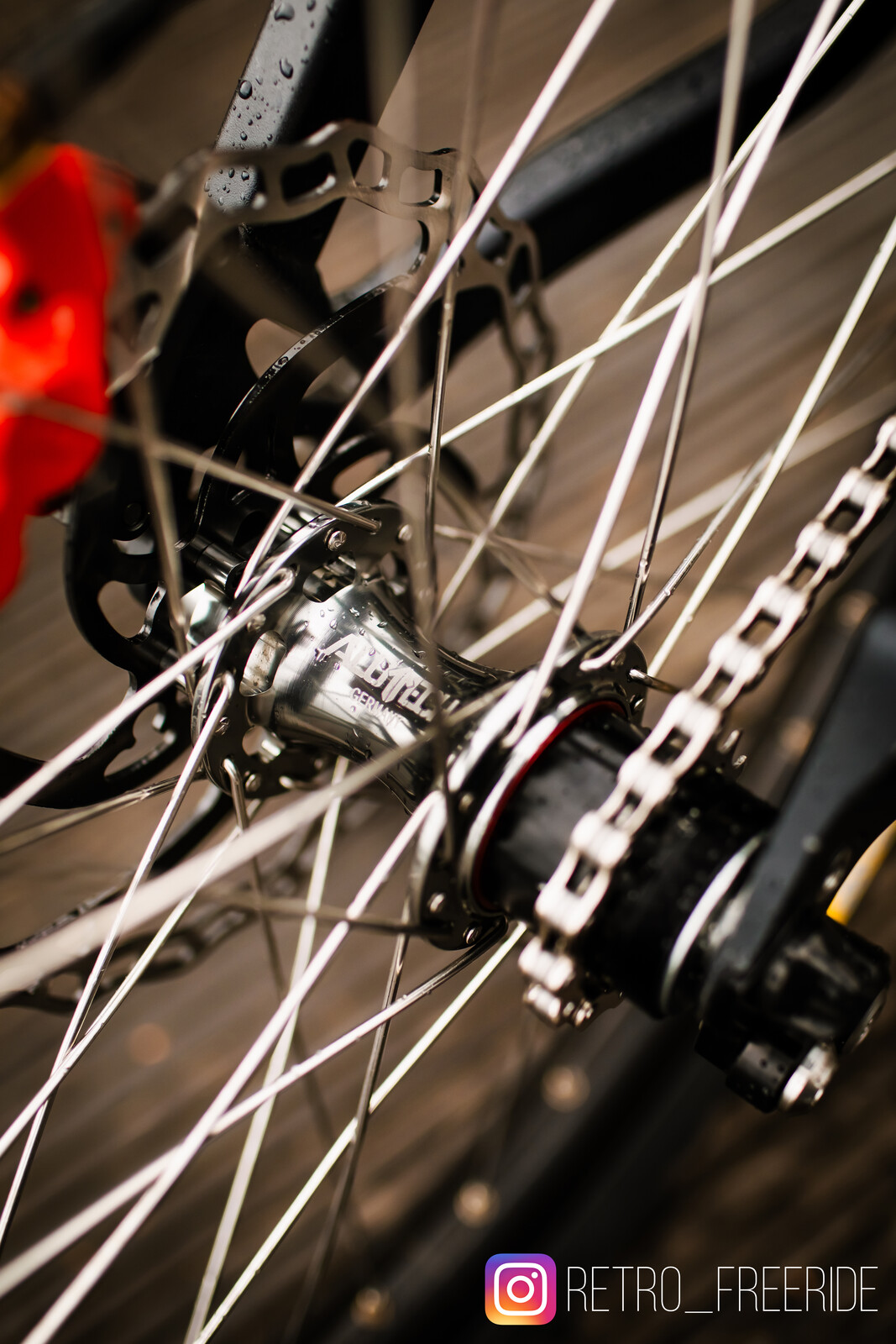 24 Bicycles Po#n King with Marzocchi Shiver DC 2002 - retro_freeride's ...