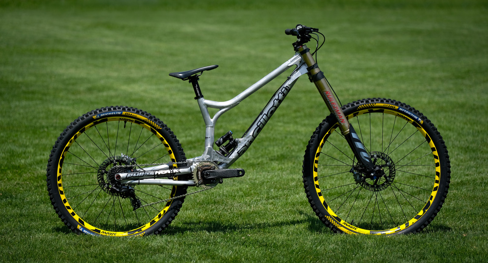 Ancillotti Scarab DH 2024 - NINI Adventure's Bike Check - Vital MTB