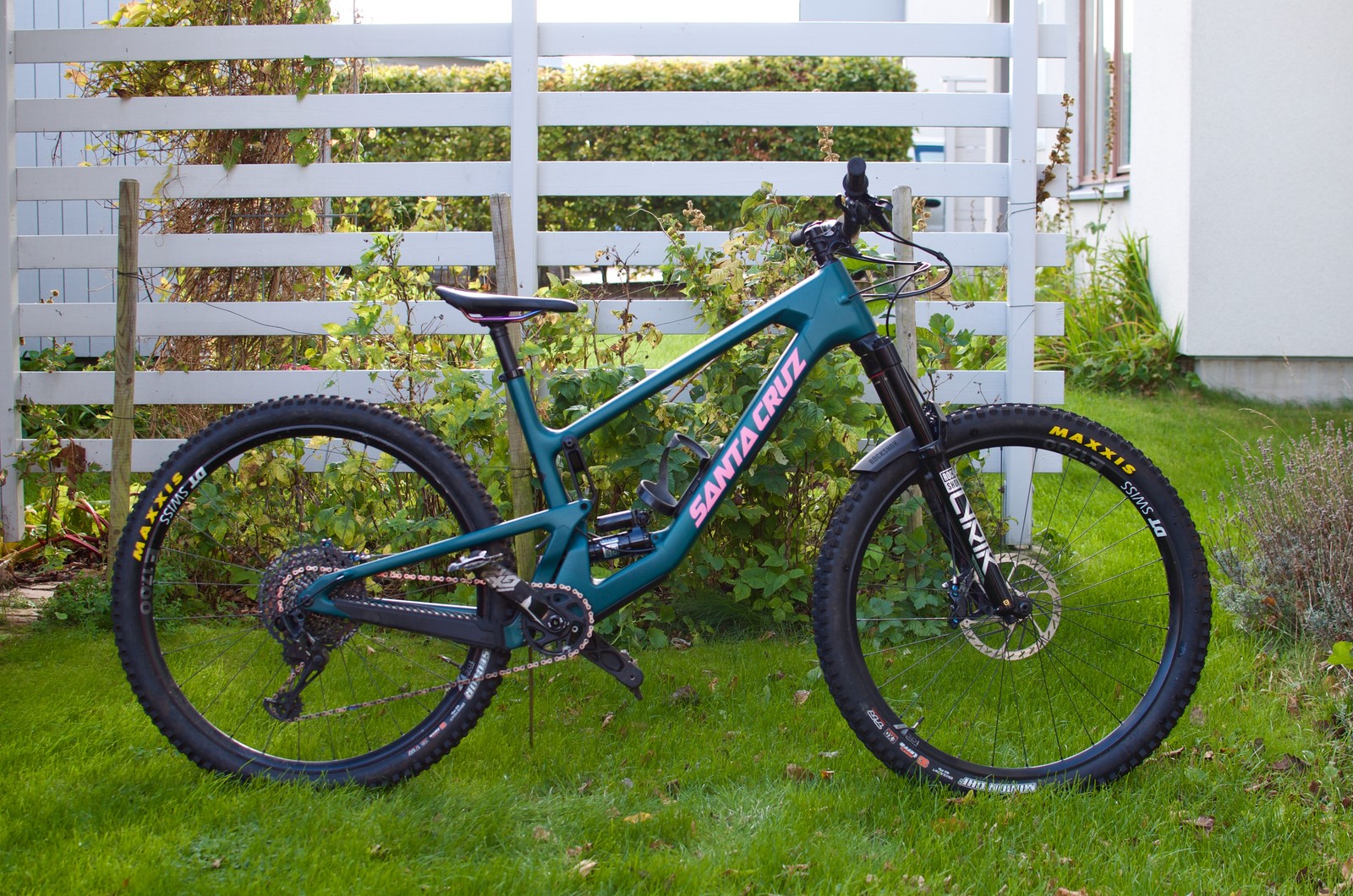 Santa Cruz Hightower v3 2023 - oskarleijon's Bike Check - Vital MTB