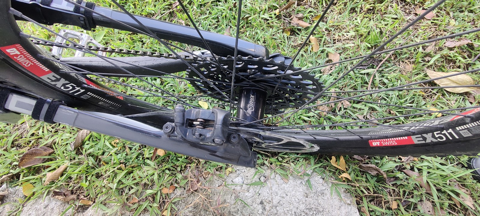 Intense Tracer Factory Elite 275 - pdxpdx's Bike Check - Vital MTB